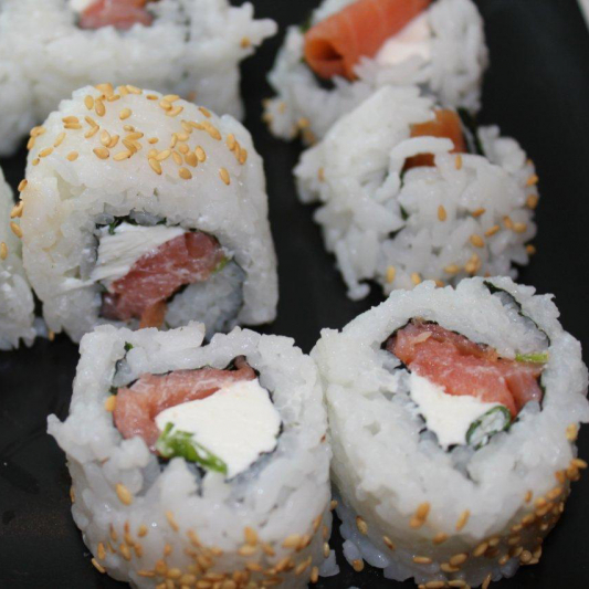 37. Smoked Salmon & Cream Cheese Roll (8 pcs) | Sushi Farm
