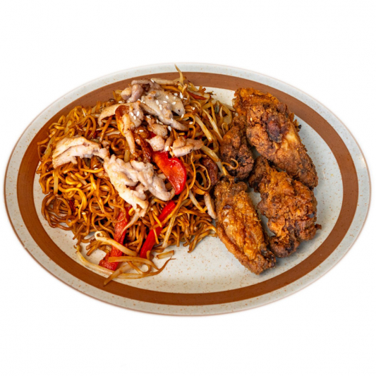 #4. Deep-Fried Chicken Wings with Chicken Chow Mein / 炸鸡翅 配鸡丝炒面 | Cosy ...